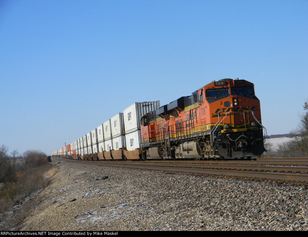 BNSF 7318